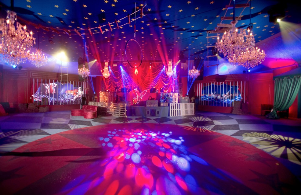 Bal Du Cirque - Mr. Brown Cott